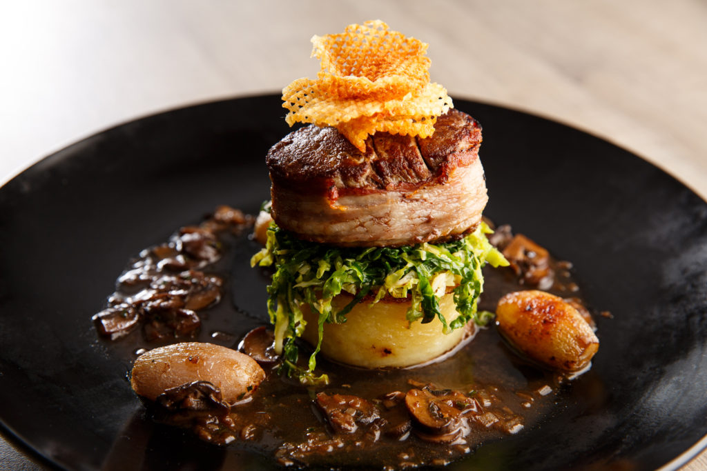 Restaurant & Bar - Mercure Maidstone Great Danes Hotel